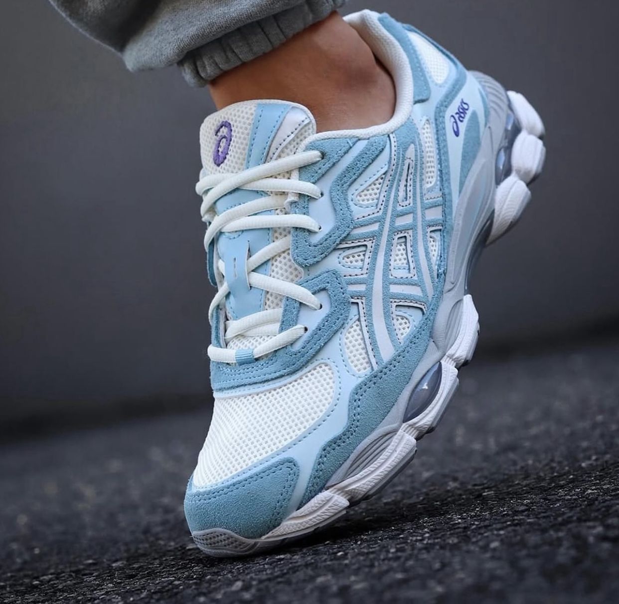 ASICS GEL-NYC – Premium Running Sneakers – Kinetix Luxury
