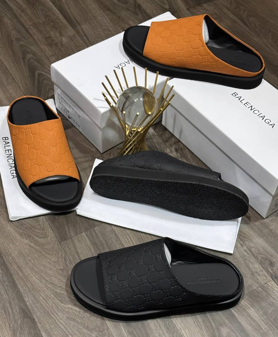Balenciaga BB Monogram Slides | Iconic Logo Luxury – Kinetix Luxury